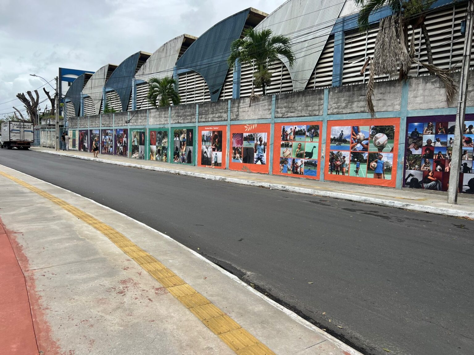 Projeto Espelho dá cor aos muros da UFBa e UOSCC em Camaçari - BAHIA NO AR